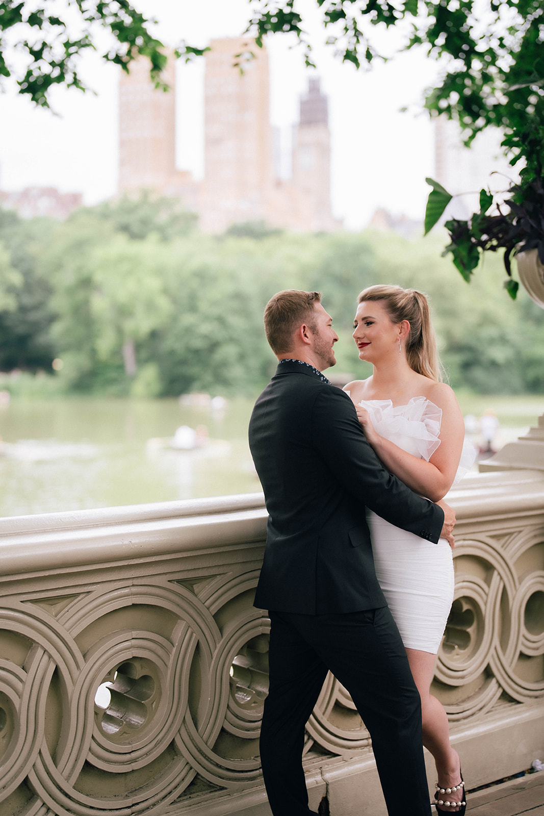 Classic NYC Engagement Photos in Central Park